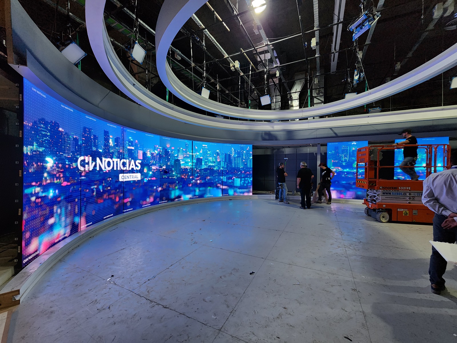 Pantalla LED Gigante - Exterior o Interior- Stock permanente