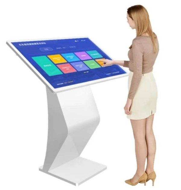 Tótem Pantalla Táctil 55" - Pantallas LED.Pendones LED.Video Wall 3D ...